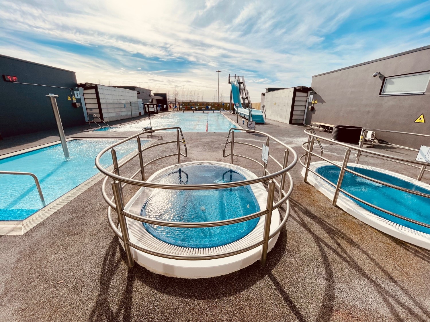 Sundlaugar - sundlaugar.is