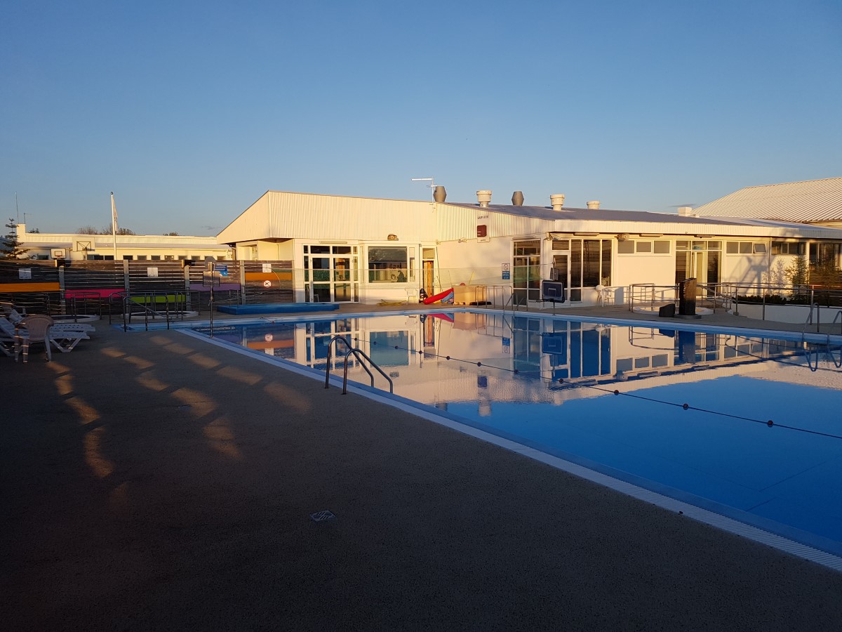 Sundlaugar - sundlaugar.is