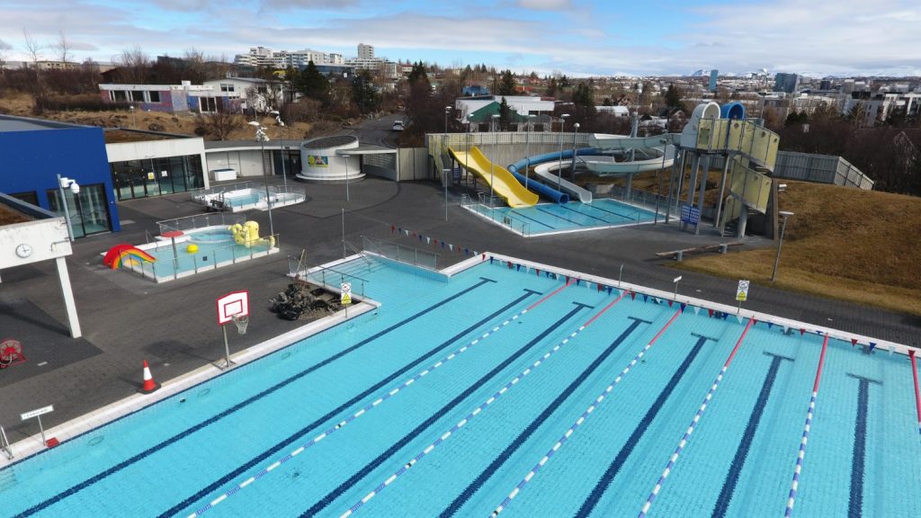 Sundlaugar - sundlaugar.is