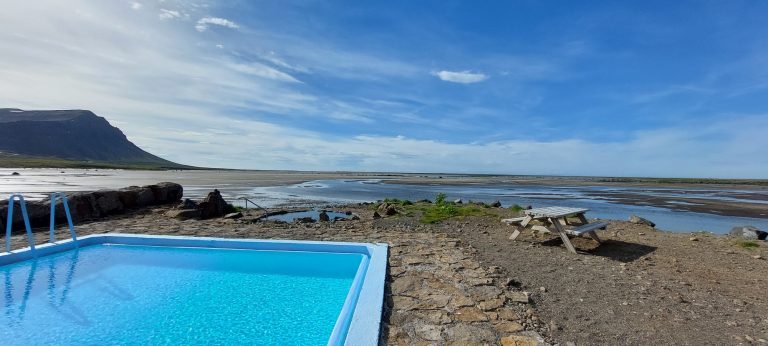 Sundlaugar - sundlaugar.is