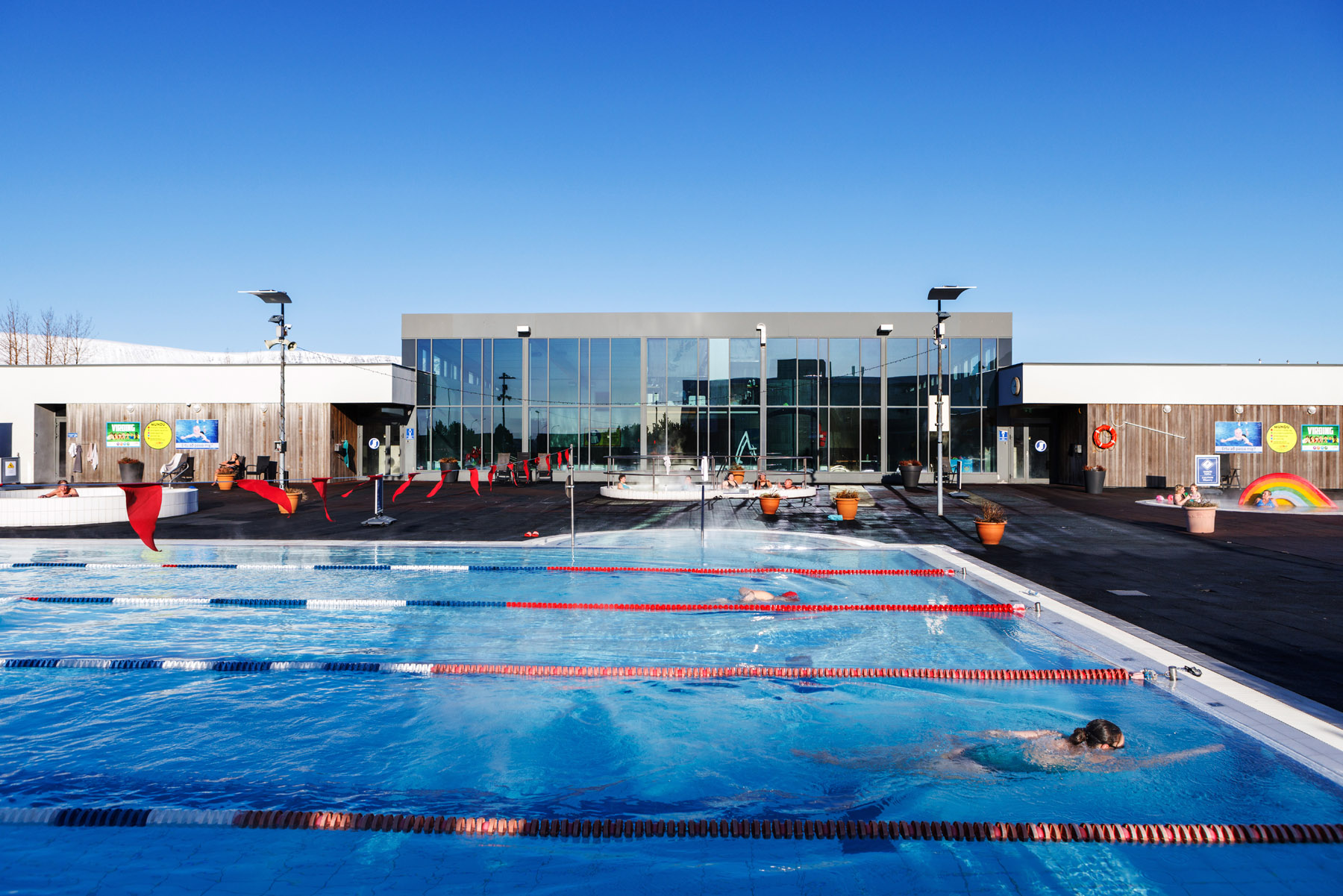 Sundlaugar - sundlaugar.is