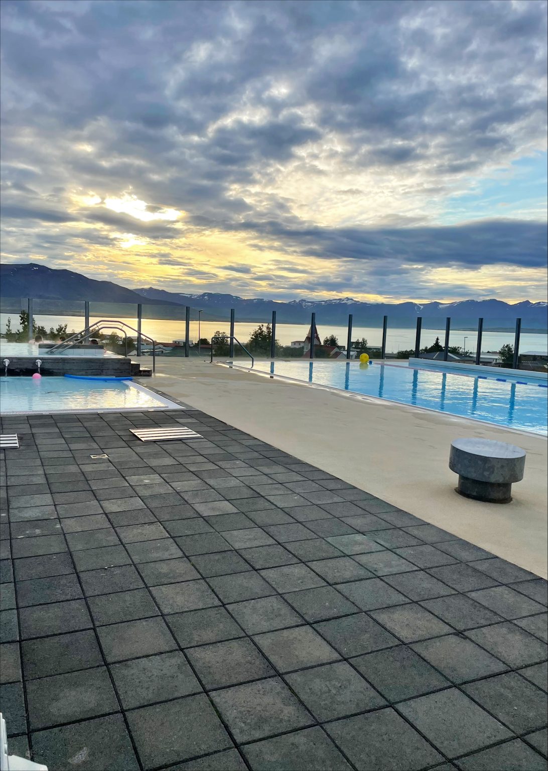 Swimming Pools - sundlaugar.is